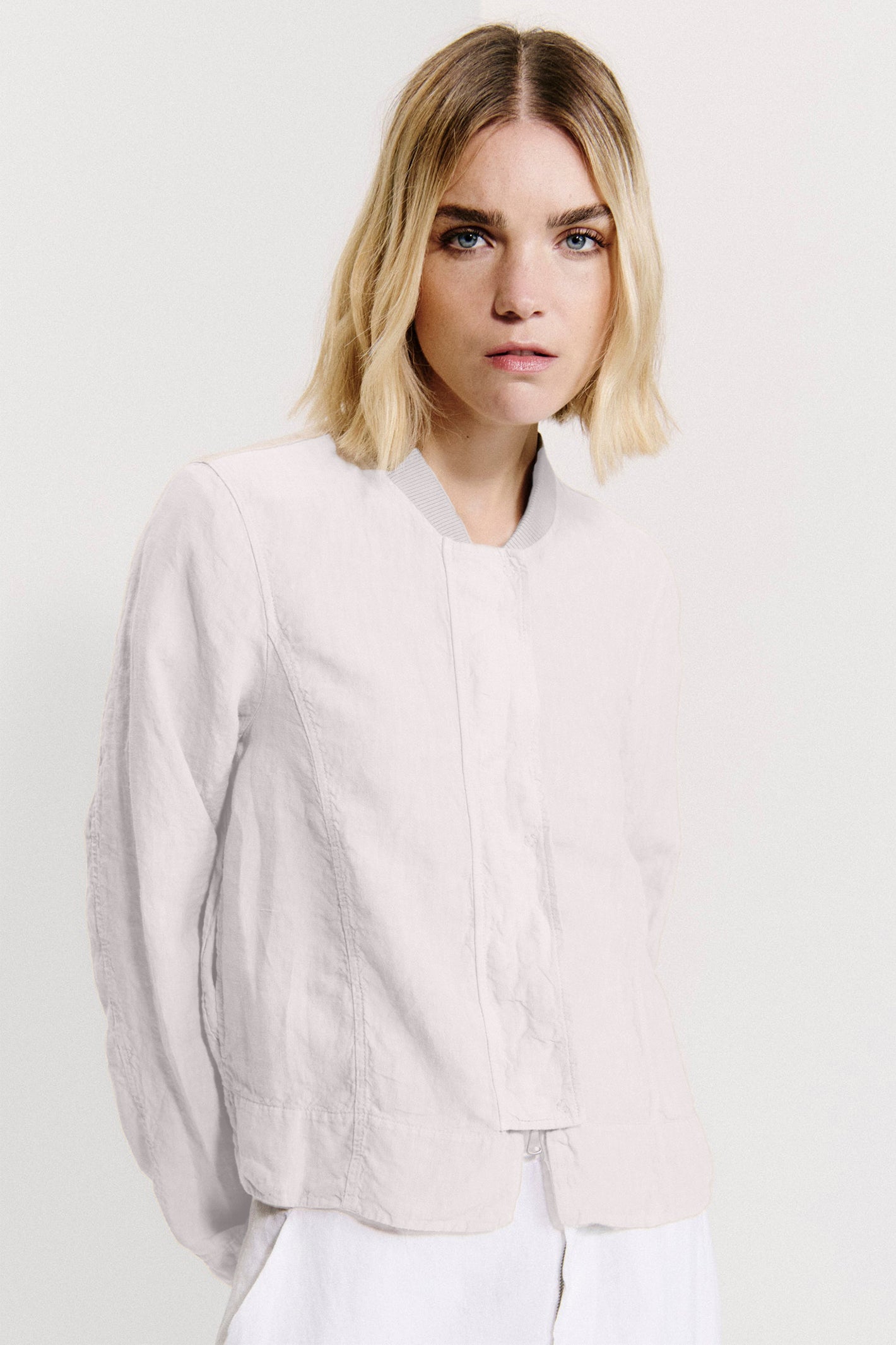 Transit CFDTRZD136 Linen Zipped Jacket Sand – Lonah